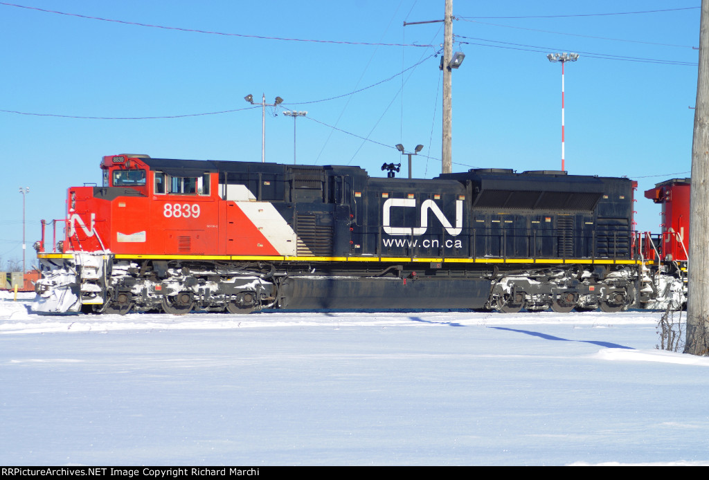 CN 8839